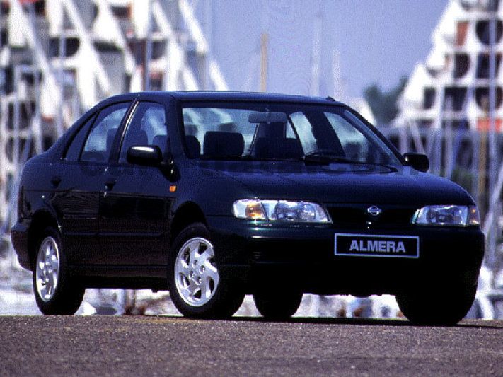 Nissan Almera images (1 of 4)