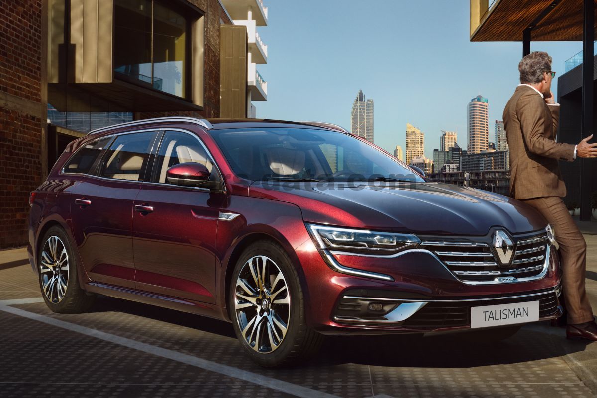 Renault Talisman Estate images (1 of 3)